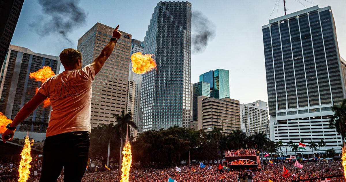 Armin van Buuren - Live at Ultra Music Festival Miami 2023 (Mainstage ...